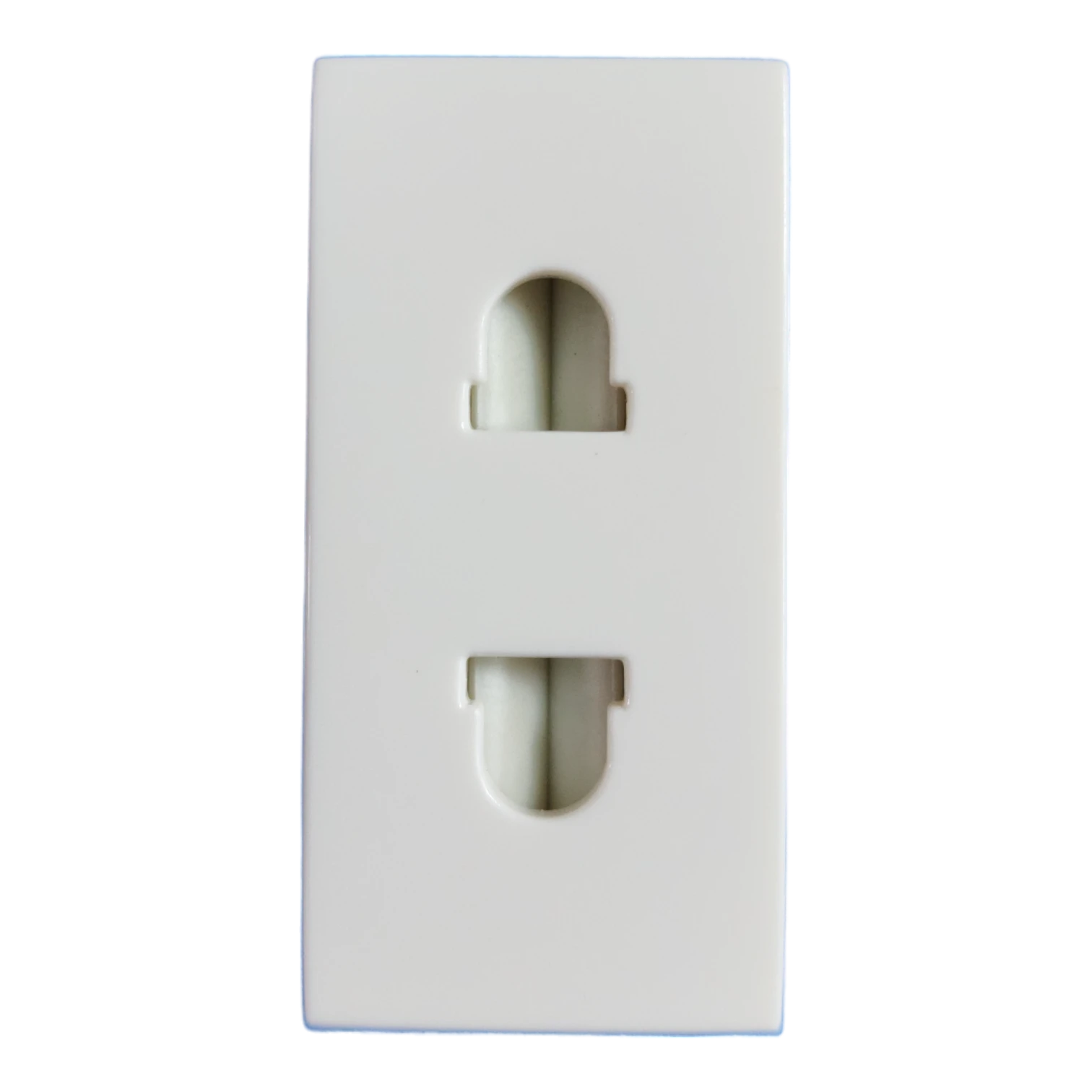 GM Switches FourFive Glossy White AA 1 028 - 6Amp Socket 240V 1 Module ...